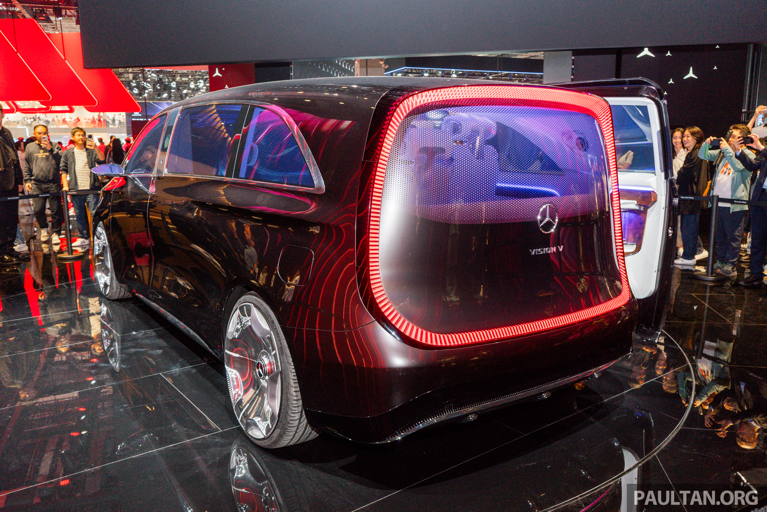 Mercedes-Benz VLE set to debut on March 10, 2026 – electric van built ...