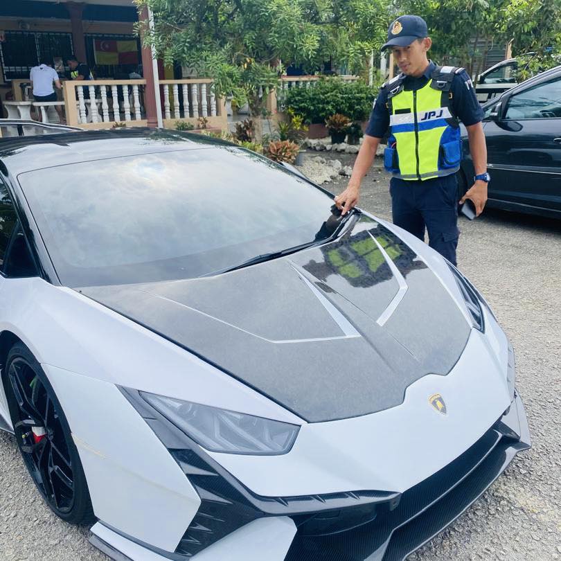 Lamborghini Huracan seized by JPJ under Ops Luxury – no road tax, no ...